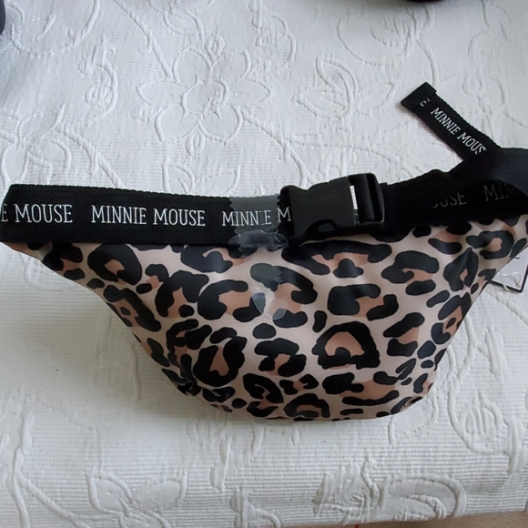 Disney | Bags | Nwt Adorable Minnie Mouse Belt Bag | Poshmark